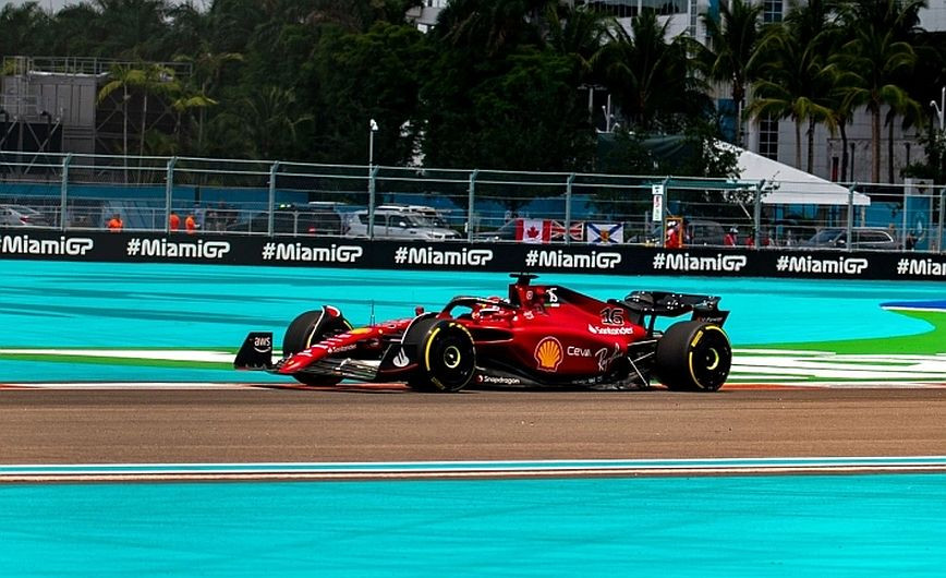 Formula1: O Λεκλέρ πήρε την pole position, 1-2 η Ferrari - Newsbeast