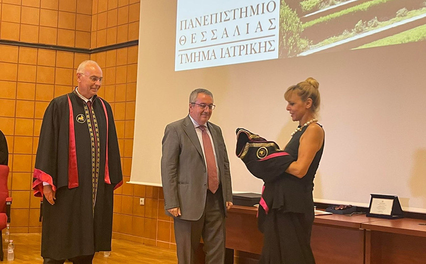 Ηλίας Μόσιαλος: Αναγορεύτηκε σε Επίτιμο Διδάκτορα του Πανεπιστημίου ...