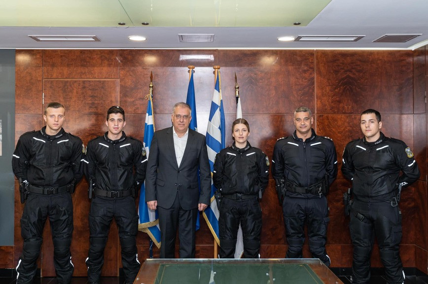 Συγχαρητήρια Θεοδωρικάκου στους αστυνομικούς της ομάδας ΔΙ.ΑΣ. για την ...