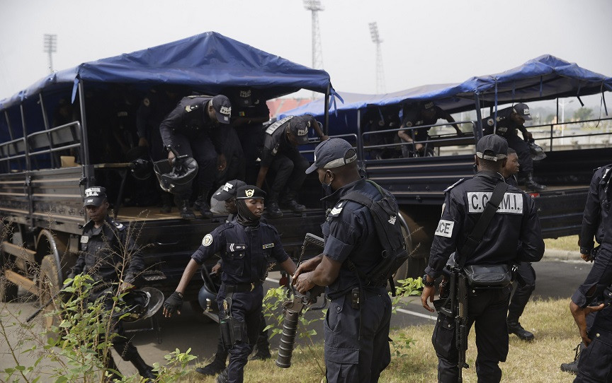 Cameroon: 16 killed in minibus head-on collision with truck - World ...