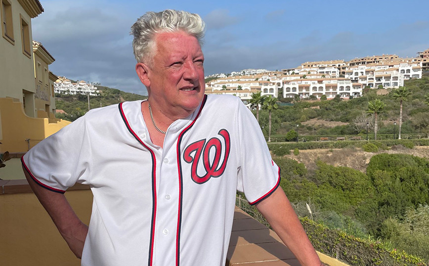 Comedian Andy Smart has died suddenly at the age of 63 - World Stock Market