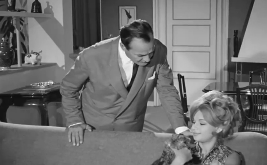 Το βίντεο της Finos Film για την Παγκόσμια Ημέρα Γονέων με σκηνές από αγαπημένες ελληνικές ...