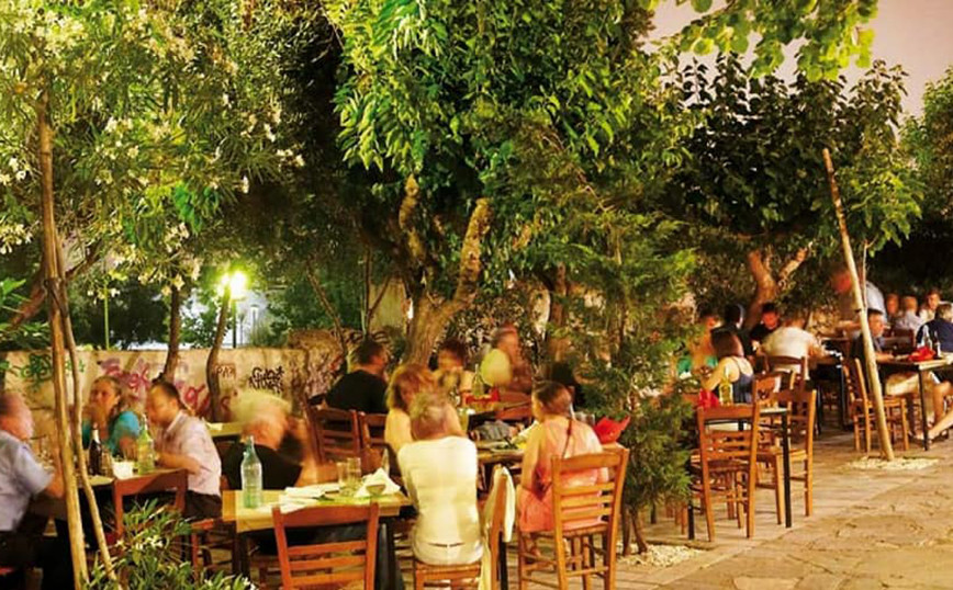 Ταβέρνες και μεζεδοπωλεία σε καθιερωμένους πεζόδρομους στο κέντρο ...