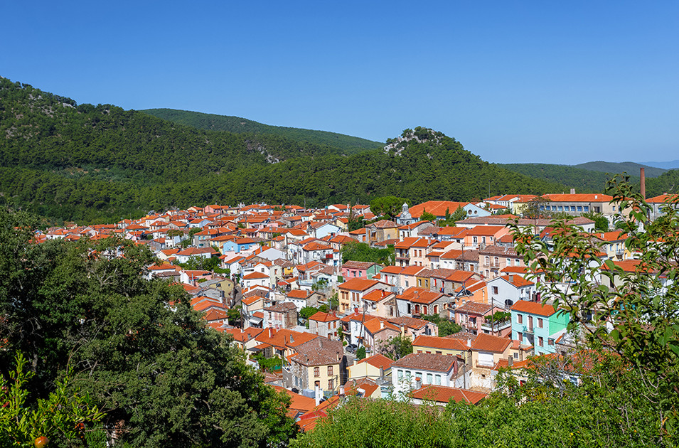 Αγιάσος: Το χρωματιστό χωριό της Λέσβου - Newsbeast