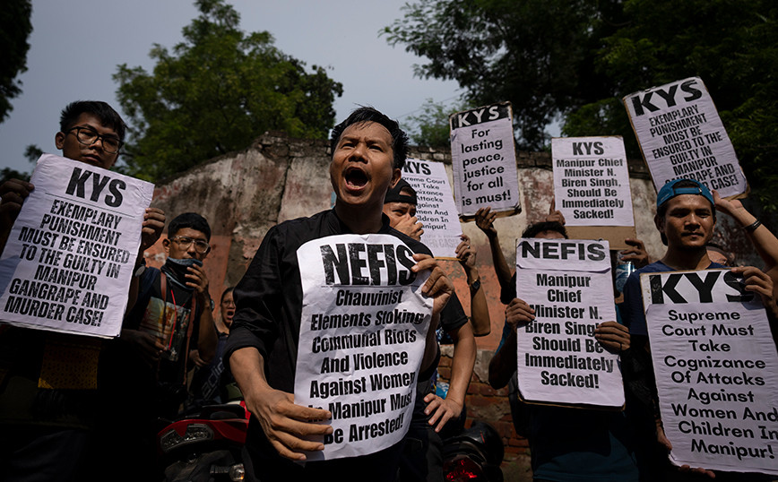 Women Set Fire To Home Of Prime Suspect In India Sexual Assault Case 6061