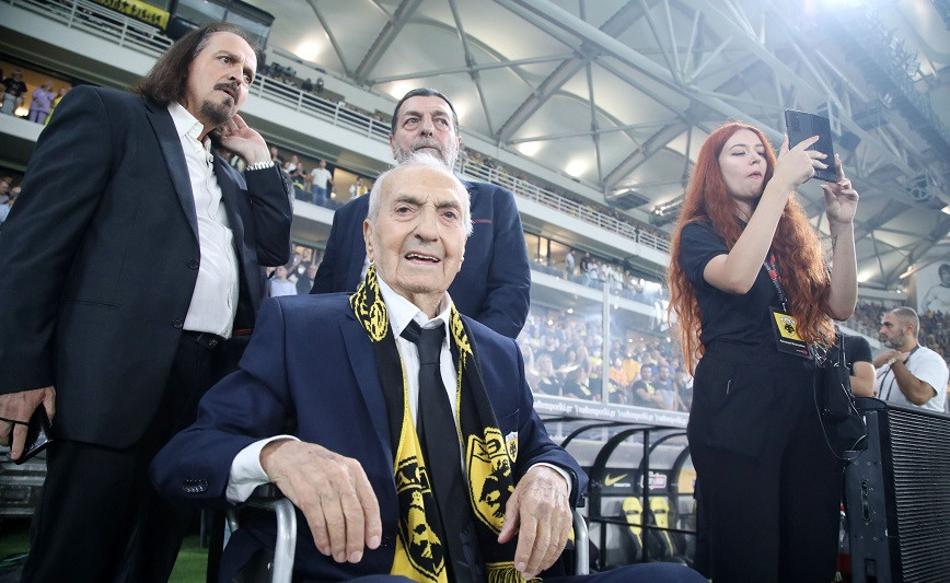Στο νοσοκομείο εισήχθη ο θρύλος της ΑΕΚ, Κώστας Νεστορίδης - Newsbeast