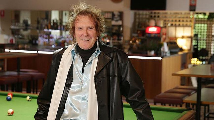 Πέθανε ο πρώτος ντράμερ των AC/DC Colin Burgess - Newsbeast