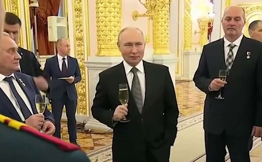 Putin Holds Glass Of Champagne And Calls Ukrainian Leaders Idiots And