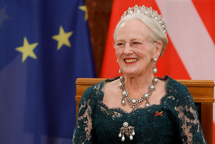 Denmark's Queen Margrethe II's last walk as monarch through the streets ...