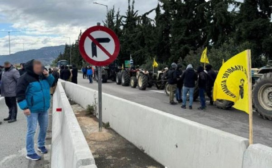 Κλειστή η Εθνική Οδός Αθηνών – Λαμίας από μπλόκο αγροτών: Από ...