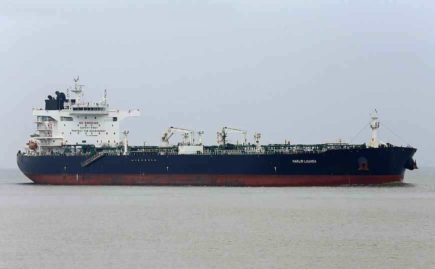 A Houthi missile hit the Marlin Luanda oil tanker in the Gulf of Aden ...