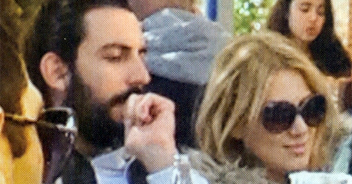 Ζευγάρι η ‘Ελενα Παπαβασιλείου και ο Πασχάλης Διαμαντίδης - Newsbeast