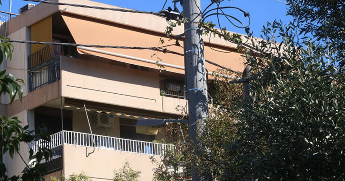 Η Ελένη Ζαρούλια κάλεσε την αστυνομία γιατί την ενόχλησαν οι ...