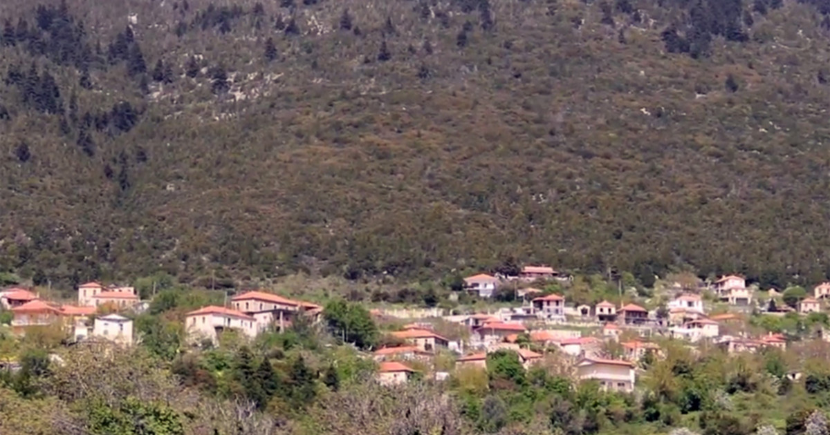 Το χωριό στον Πάρνωνα που θυμίζει κάτι από Χριστούγεννα - Newsbeast