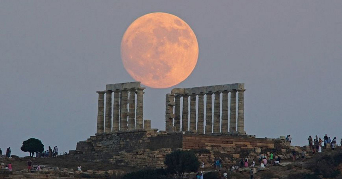 Με υπερπανσέληνο αρχίζει και τελειώνει ο φετινός Αύγουστος: Ανάμεσά ...