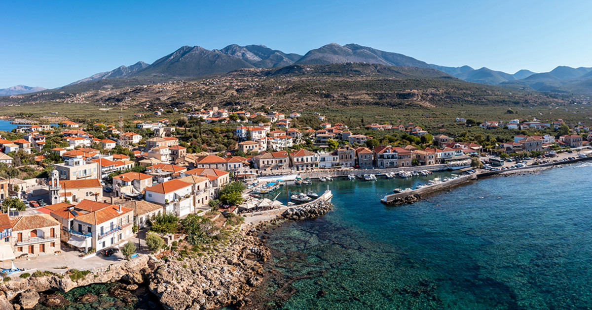 Άγιος Νικόλαος: Το γραφικό ψαροχώρι στη Μεσσηνία που πρέπει να γνωρίσετε - Newsbeast