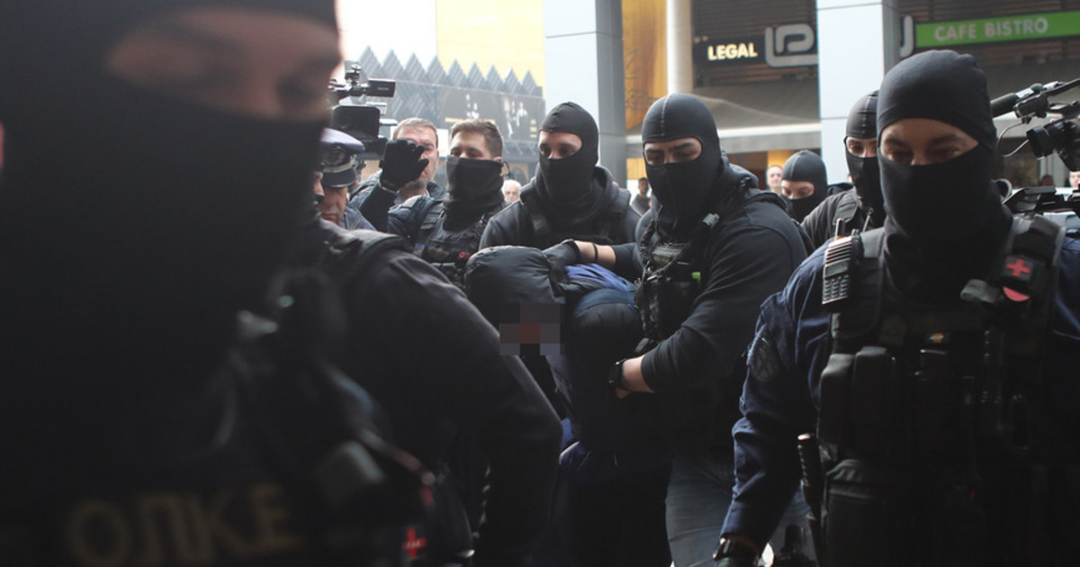 Συνεχίζει τη μάχη στη ΜΕΘ ο 31χρονος αστυνομικός – Στο «μικροσκόπιο» ο ...
