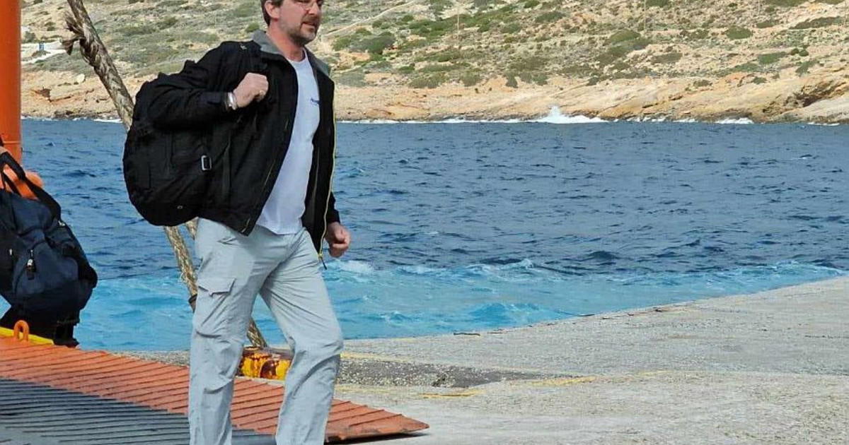 Στη Σίφνο βρίσκεται ο γιος του τέως βασιλιά Κωνσταντίνου, Νικόλαος ...