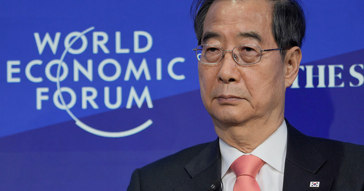 Heavy defeat for South Korea's ruling party, South Korea's prime ...