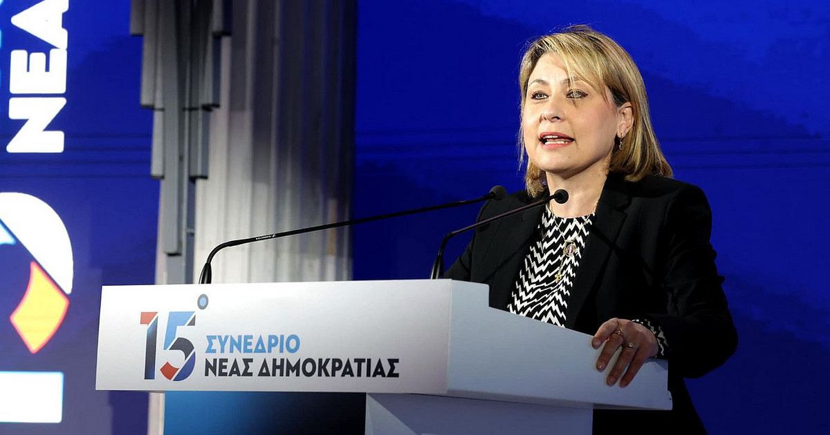 Χριστίνα Αλεξοπούλου: Ας αγωνιστούμε όλοι μαζί για να βαφτεί και πάλι ...