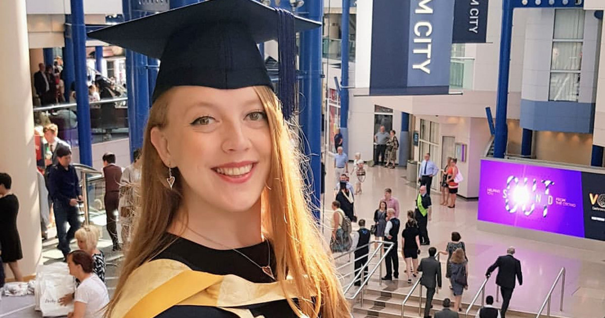 Κόντεψε να πεθάνει από σπάνια αλλεργία στα πάντα – Αποφεύγει ακόμη και το κρύο ή τη ζέστη ...