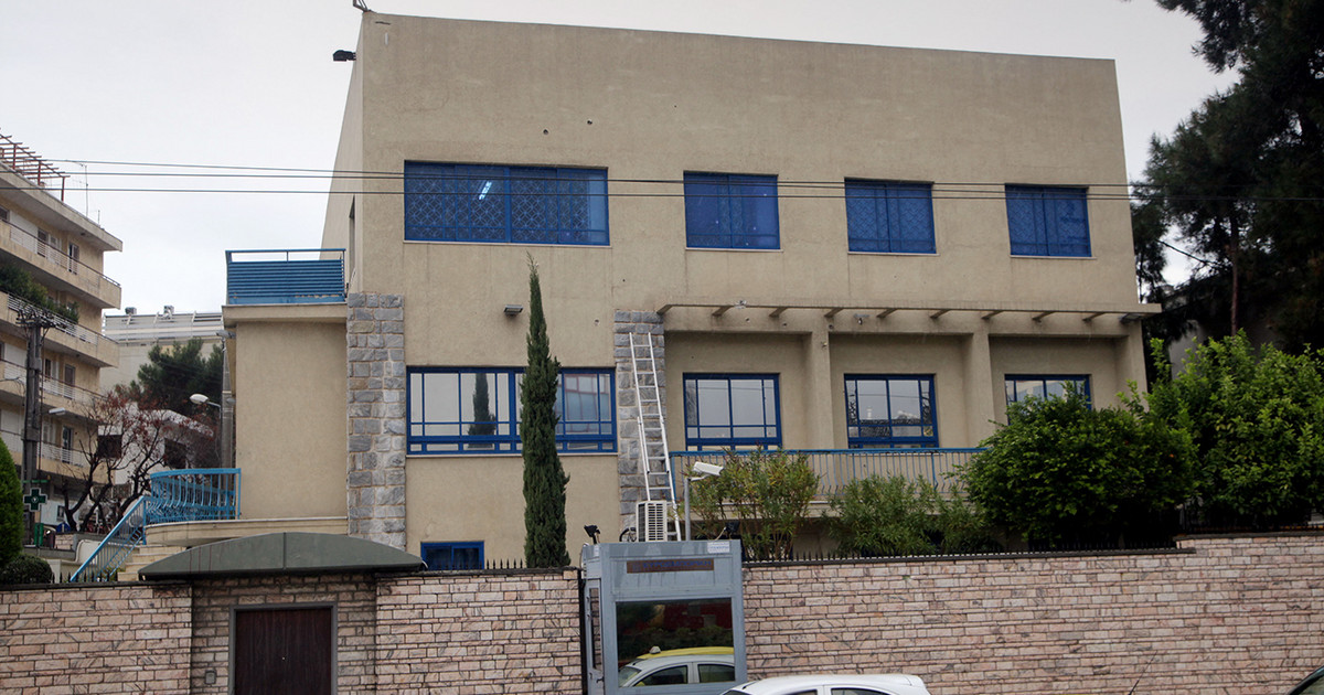 The protection of vulnerable targets in Athens is increasing after the ...