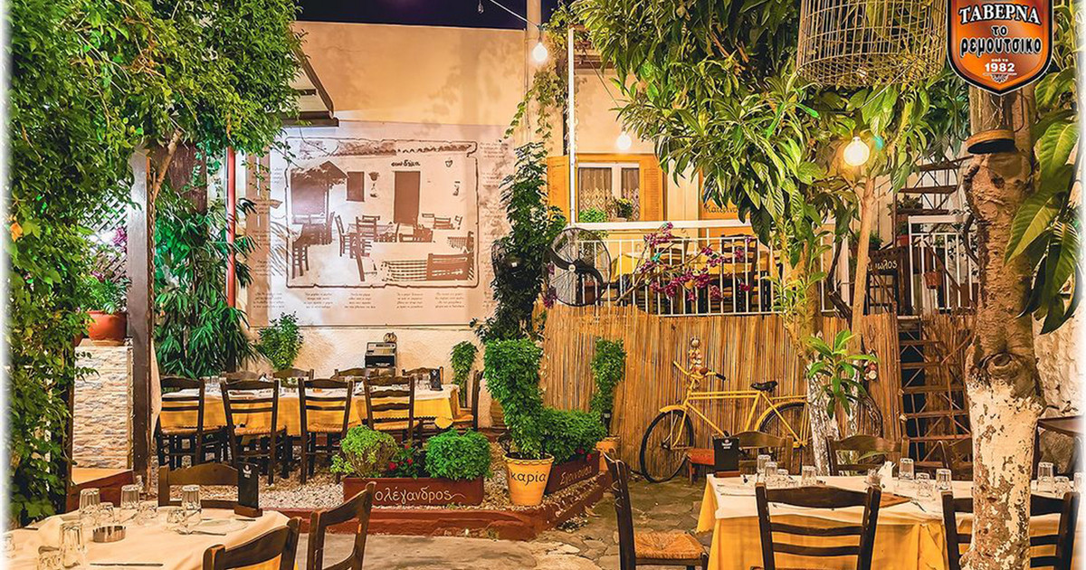 Ταβέρνες με αυλή στην Αθήνα – Λες και είσαι στο χωριό - Newsbeast