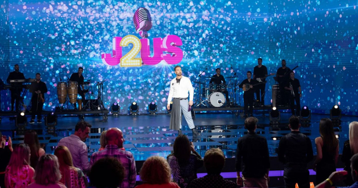 J2US: Η Έλλη Κοκκίνου στην κριτική επιτροπή και η Χαρά Βέρρα με τον Γιάννη Καψάλη on stage ...