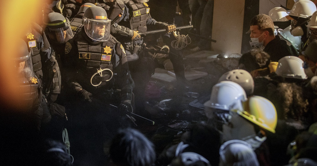 Gaza the new "Vietnam" for American universities - Biden: We are not an ...