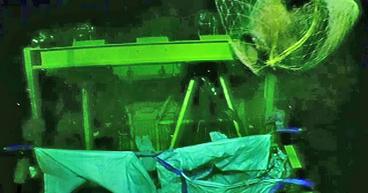 3,300-year-old ship discovered off Israeli coast - Oldest ever found in ...