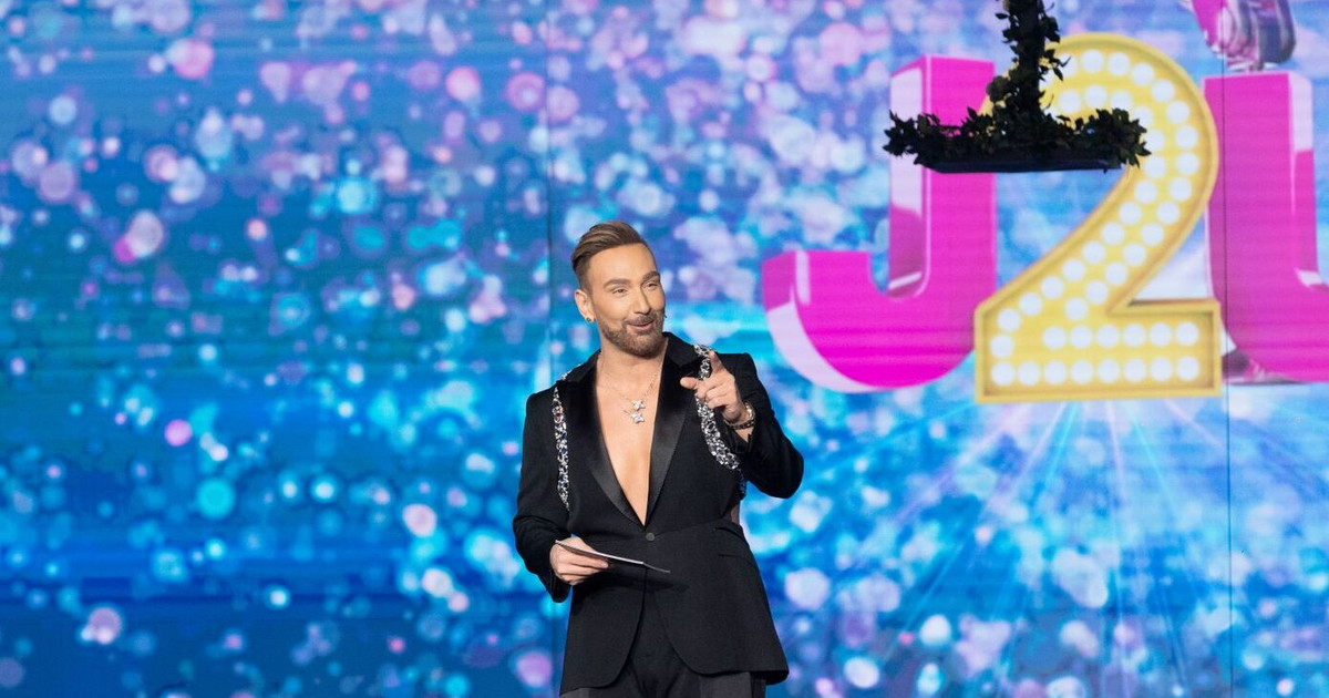 J2US: Ένα μοναδικό live με πολλές εκπλήξεις και μουσικές αναμνήσεις – Όσα θα δούμε απόψε - Newsbeast