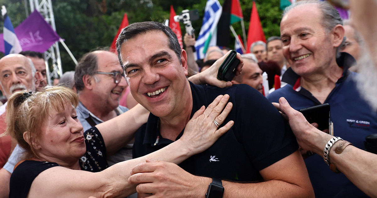 Στο Σύνταγμα για την κεντρική προεκλογική ομιλία του Κασσελάκη ο Αλέξης ...