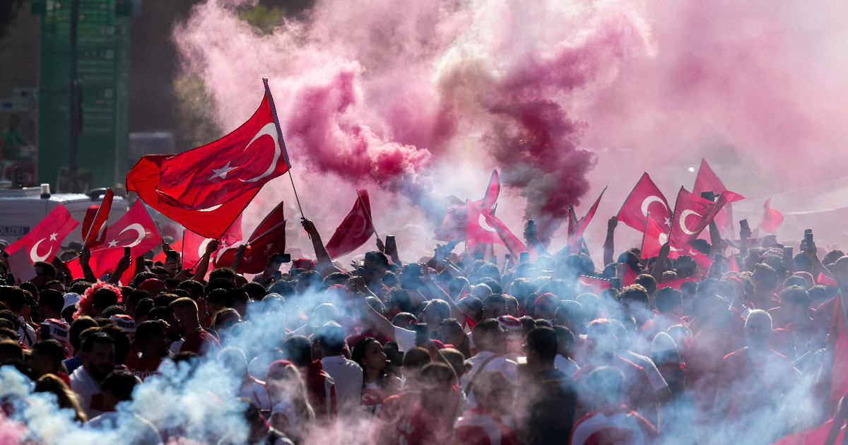 German police broke up a march of Turkish fans who were showing the ...