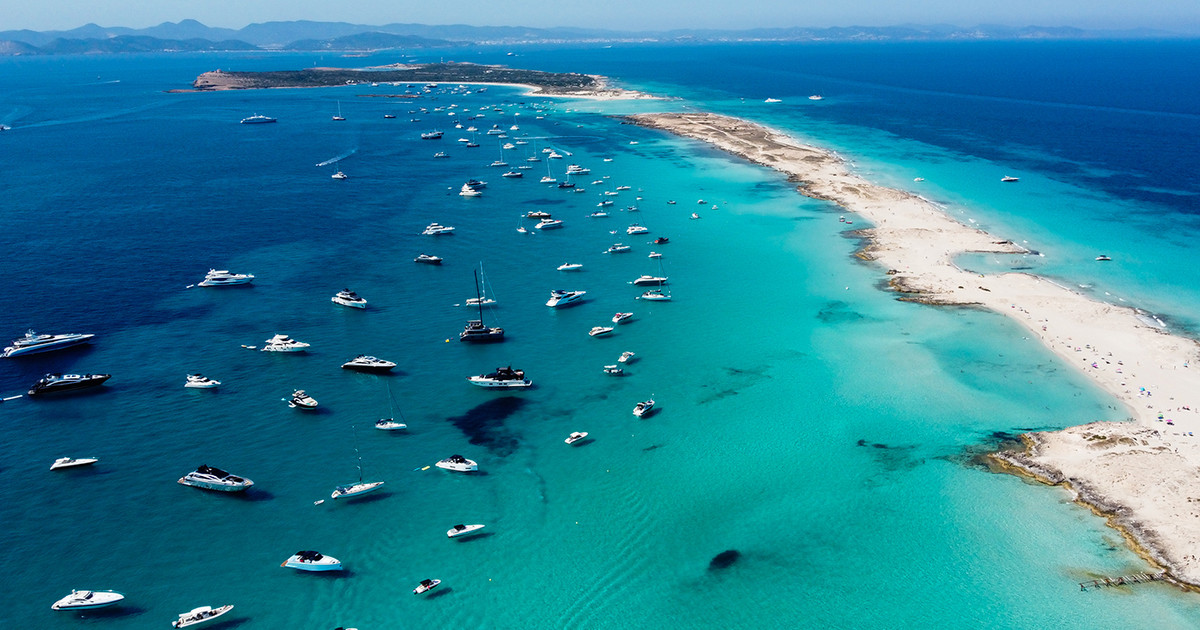 Φορμεντέρα: Ο επίγειος «παράδεισος» της Ισπανίας - Newsbeast