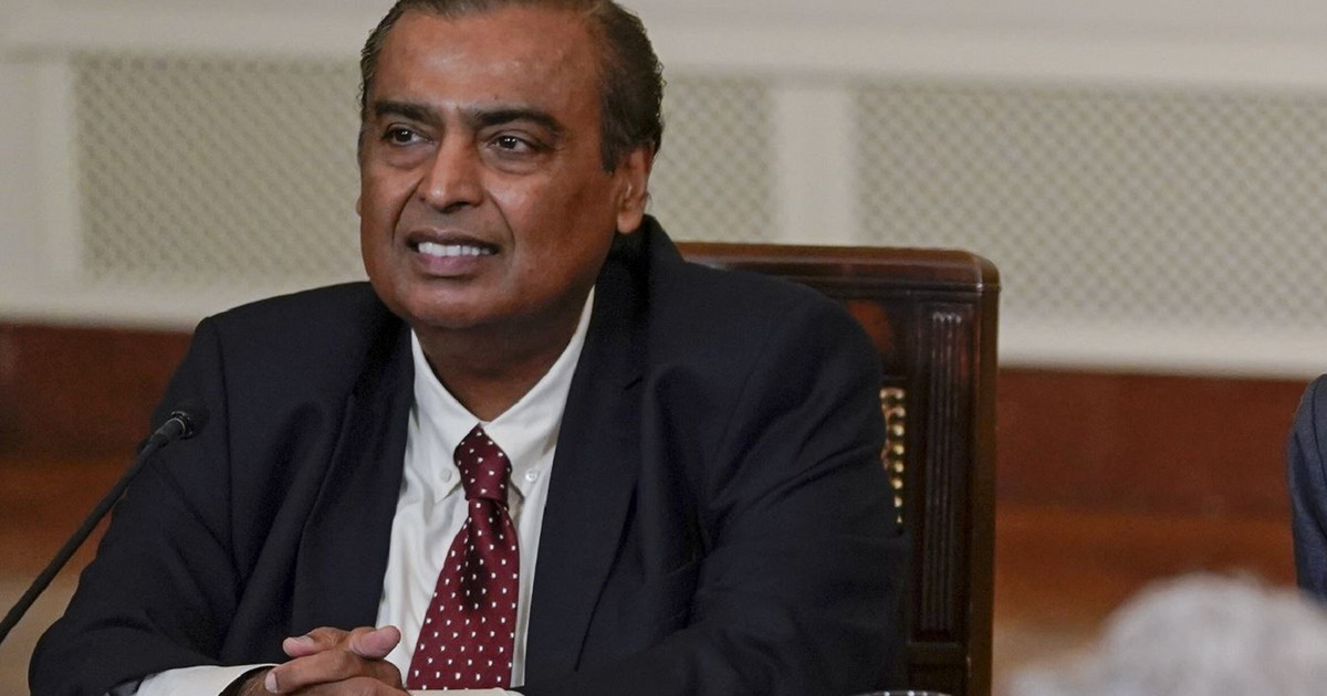 Asia's richest man married and gifted 52 needy couples to celebrate his ...