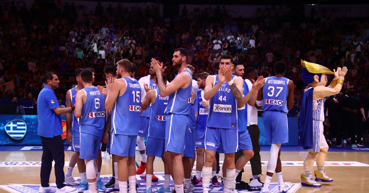 Σύσσωμη η εθνική μπάσκετ στην τελετή έναρξης των Ολυμπιακών Αγώνων ...