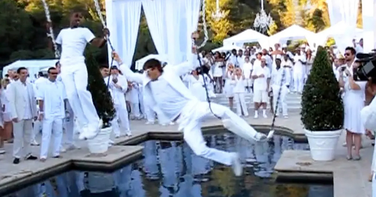 Ashton Kutcher Hovers Over Pool at Sean 'Diddy' Combs Party - World ...