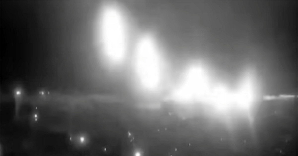 What is the mysterious Oreshnik missile that Russia launched into ...