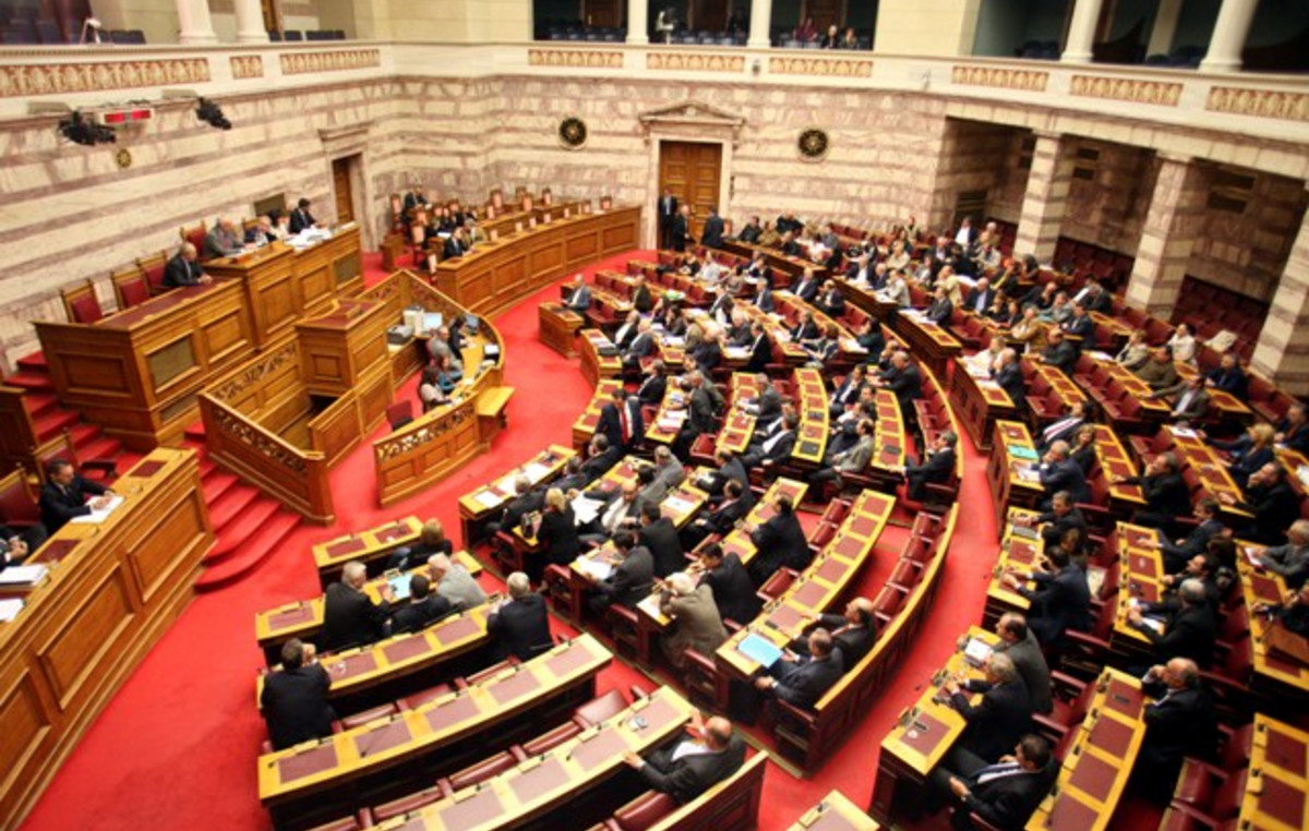 Πόση σύνταξη παίρνουν οι πρώην πρωθυπουργοί και βουλευτές - Newsbeast