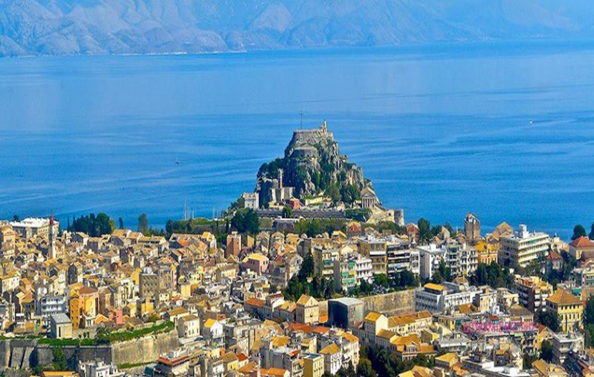 Εκπληκτικές φωτογραφίες από το νησί των Φαιάκων - Newsbeast