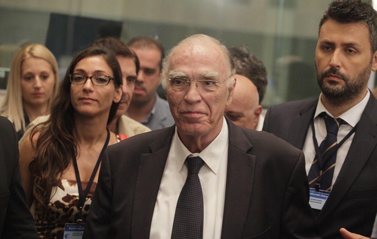 Αυτοί είναι οι συνεργάτες του Βασίλη Λεβέντη που θα μπουν στην Βουλή ...