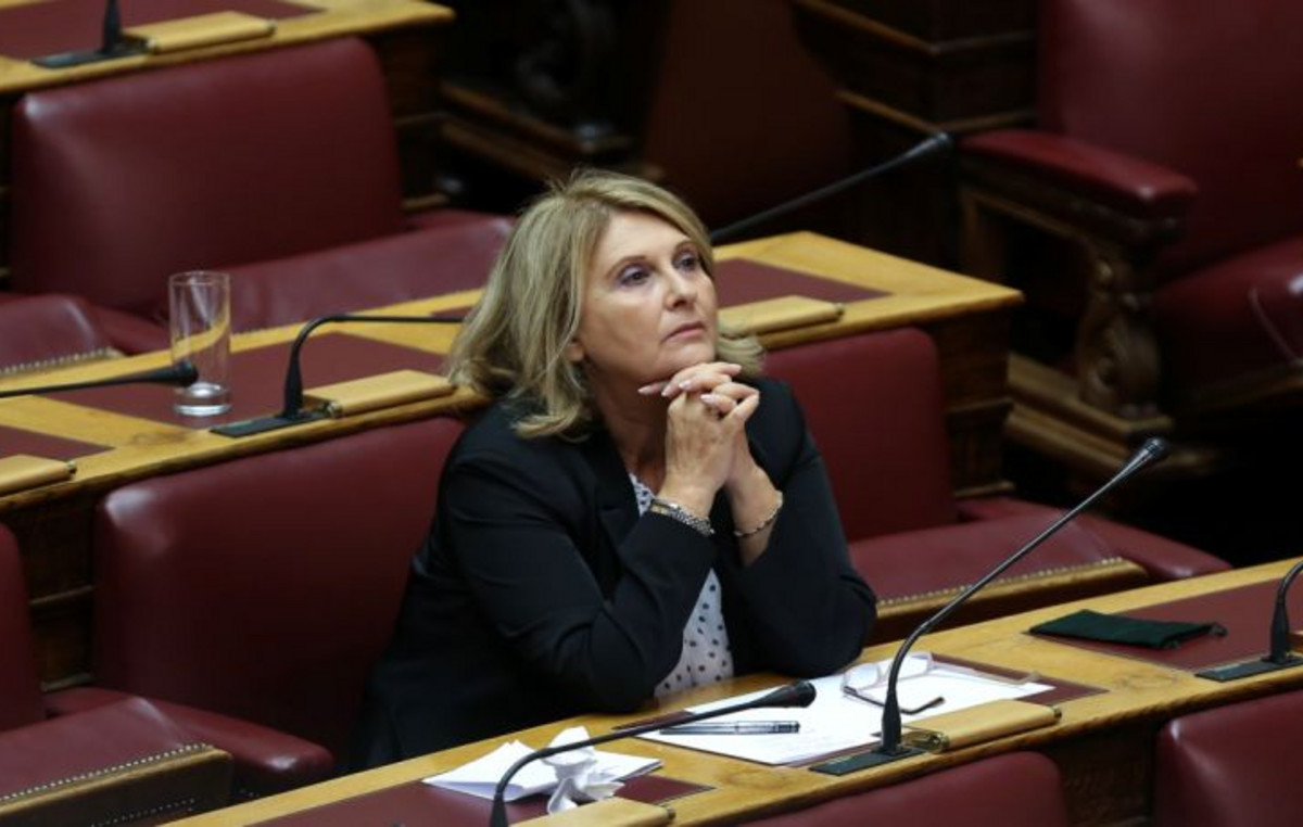 Τέμπη: Μητέρα θύματος απαντά στη Σοφία Βούλτεψη για το «μπαγιάτικο θέμα ...