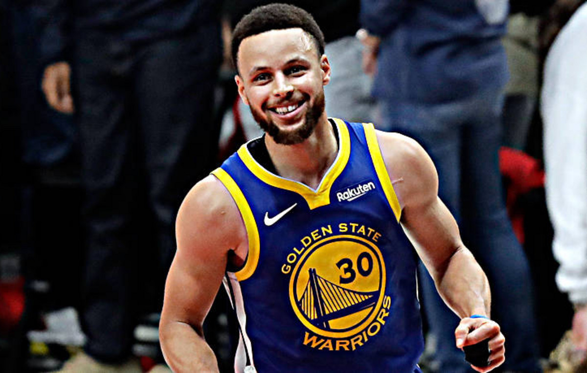 Έγραψε ιστορία ο Στεφ Κάρι… ξεπέρασε τον Μάικλ Τζόρνταν σε αριθμό αγώνων με 30+ πόντους - Newsbeast