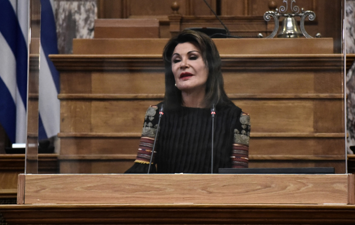 Το έργο της Επιτροπής «Ελλάδα 2021» παρουσίασε στον Γάλλο υπουργό ...