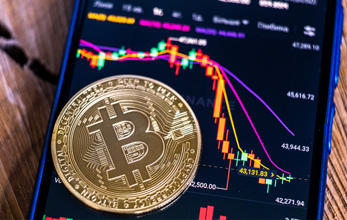 Το Bitcoin δείχνει ξανά την τρελή πορεία του – Από τα 72.000 «βούτηξε ...