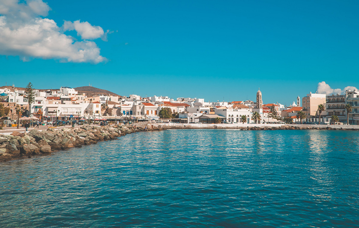 Τα τρία νησιά των Κυκλάδων που είναι δημοφιλείς προορισμοί και για την ...