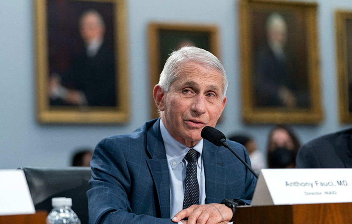 Trump threatens to abolish the Federal Disaster Response Service ...