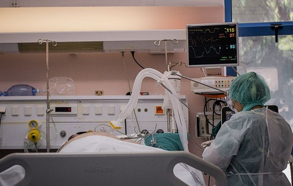 Ασφαλείς οι ΜΕΘ παρά την έλλειψη προσωπικού, τονίζει η Αναστασία ...