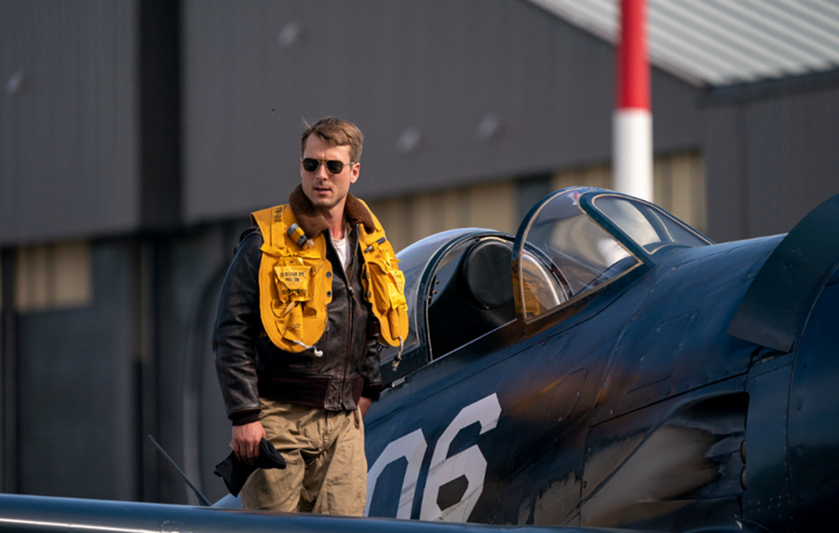 Αν σας άρεσε το Top Gun Maverick, θα λατρέψετε το Devotion: Οι Ήρωες ...