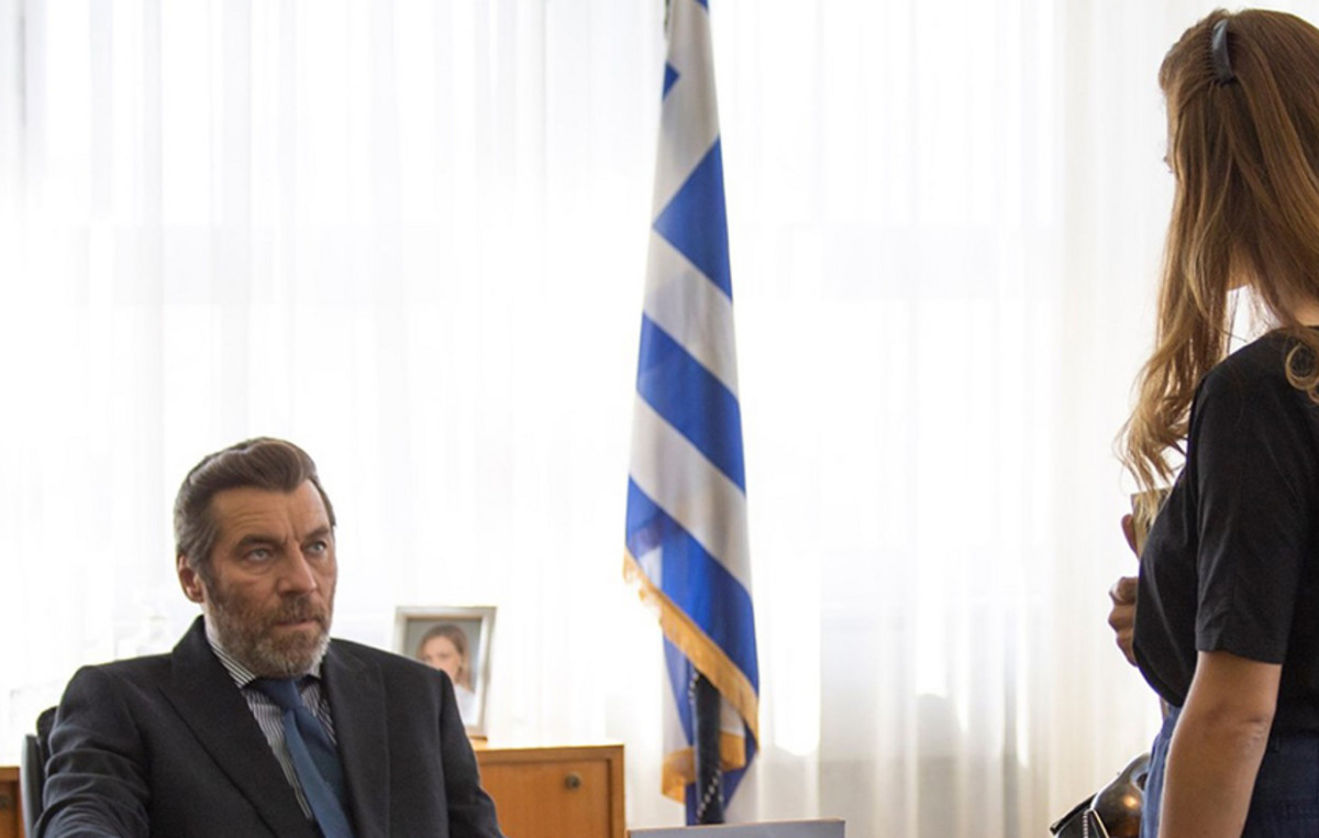 Αυτή η νύχτα μένει: Καταιγιστικές οι εξελίξεις – Η Φωτεινή στρέφεται ...